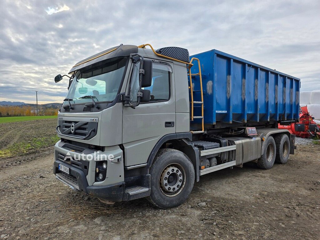 Prodaje se Volvo FM 410 rol kiper sa kukom na aukciji