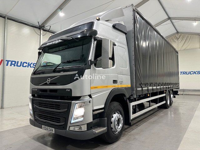 Volvo FM 330 6x2 Rear Lift Sleeper Cab Curtainsider kamion sa klizna zavesa cerada