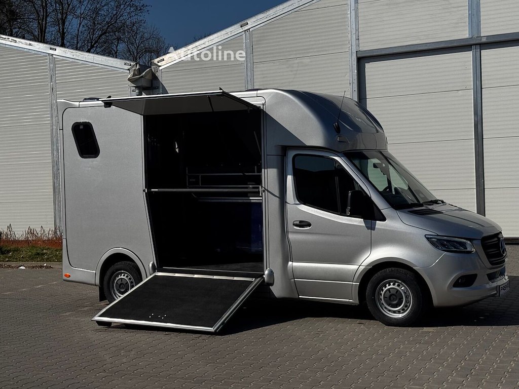 Novi Mercedes-Benz Sprinter PRENTKI vozilo za prevoz konja