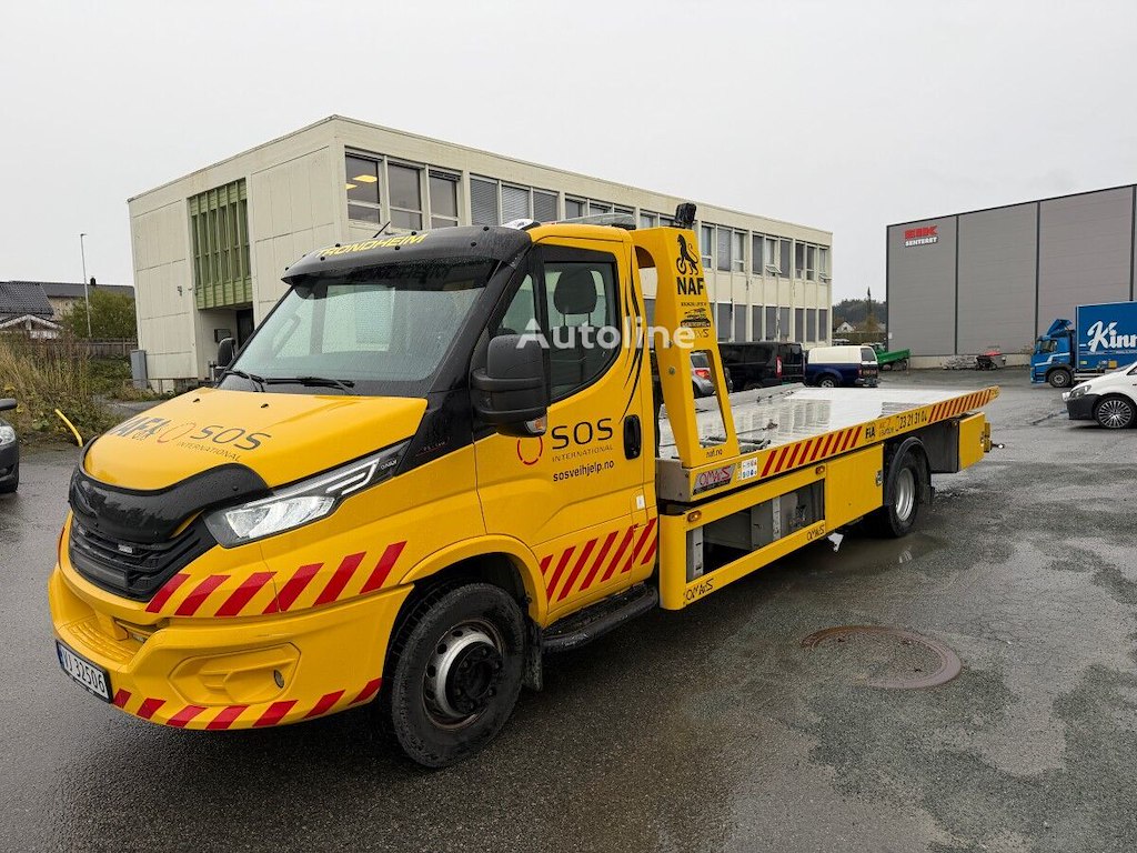Prodaje se IVECO Daily šlep auto na aukciji