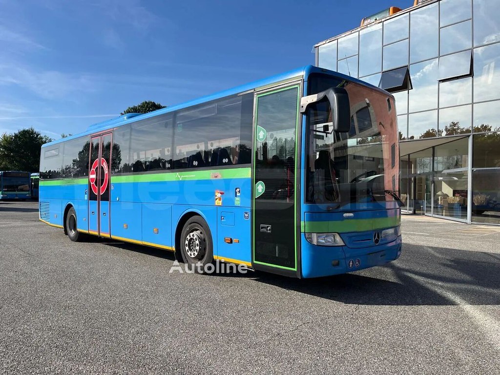 Mercedes-Benz Integro turistički autobus
