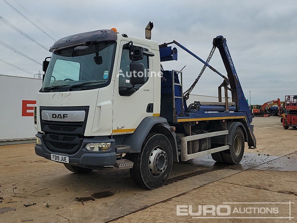 Prodaje se DAF LF230 podizač kontejnera na aukciji