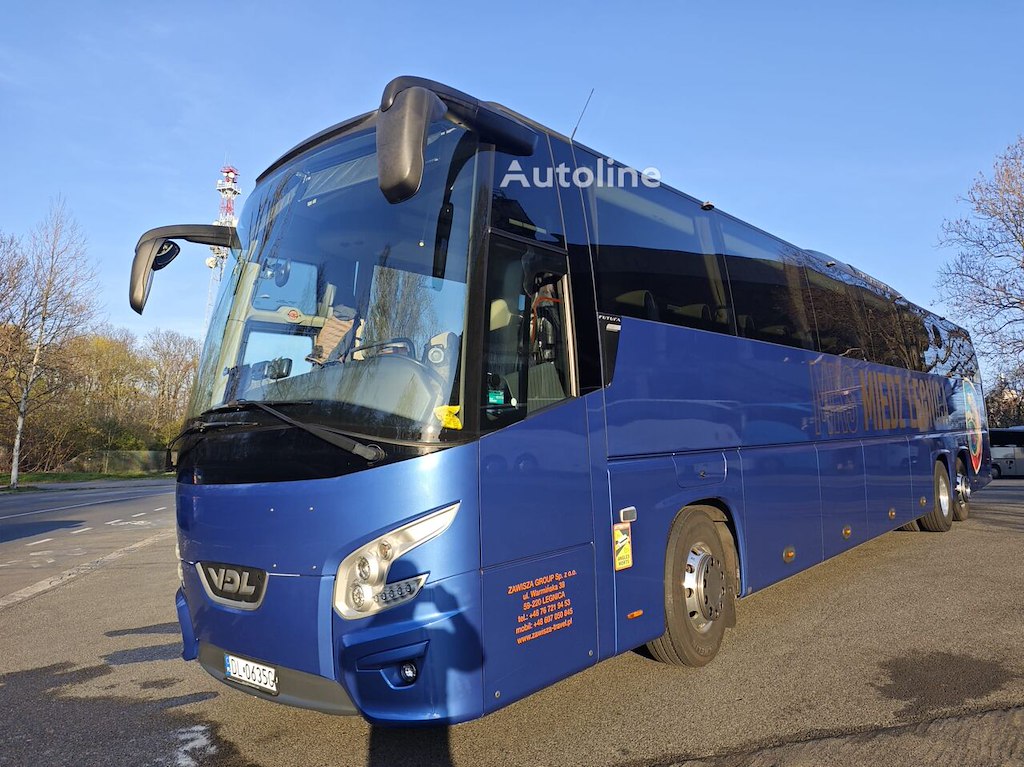 VDL Futura FHD2-144 turistički autobus