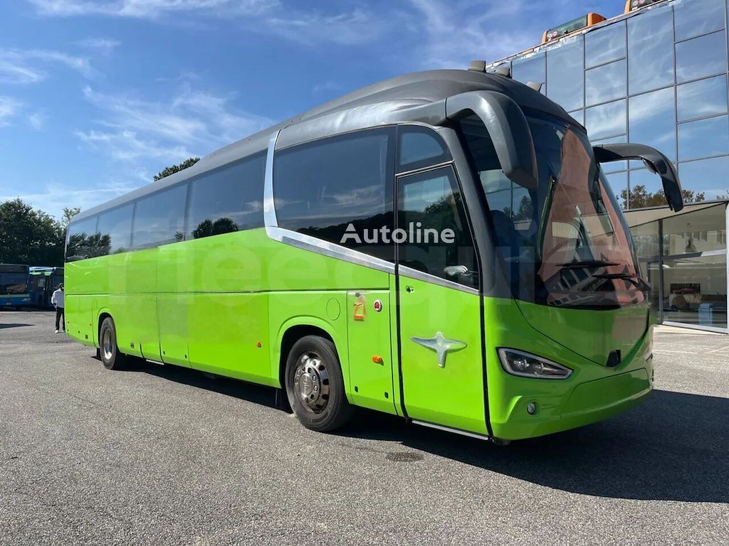 Irizar i6 turistički autobus