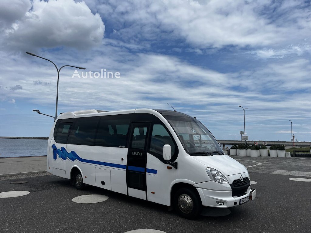 IVECO Unvi Compa turistički autobus