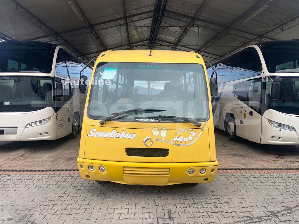IVECO Orlandi Happy prigradski autobus