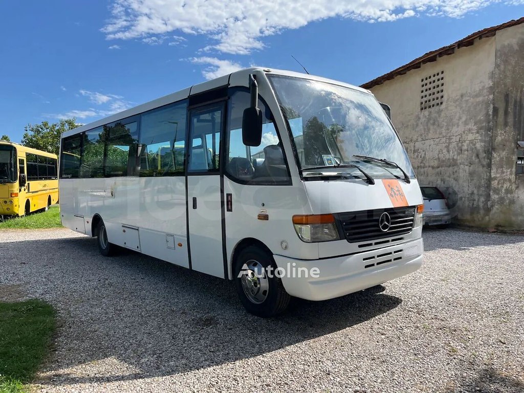 Mercedes-Benz Vario prigradski autobus