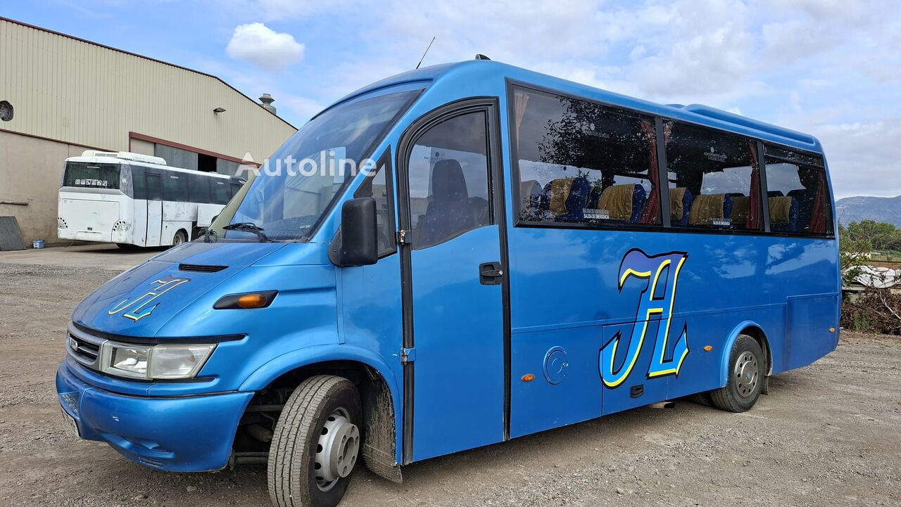 IVECO Andecar prigradski autobus