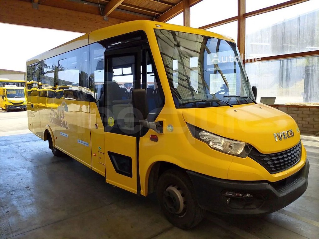 IVECO Indcar prigradski autobus