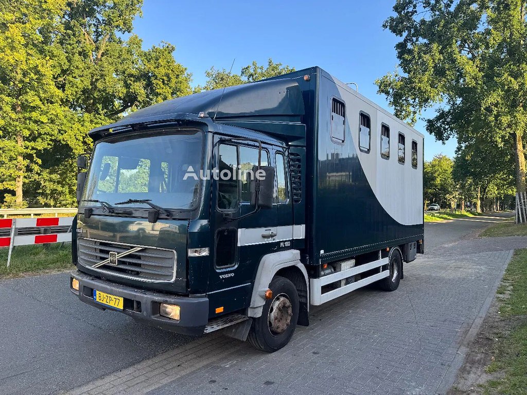 Volvo Horsetruck APK 8-2026 kamion za prevoz konja