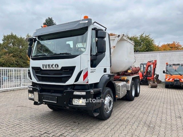 IVECO 410 TRAKKER Wechselsystem Kipper + Asphaltmulde kamion za prevoz cementa