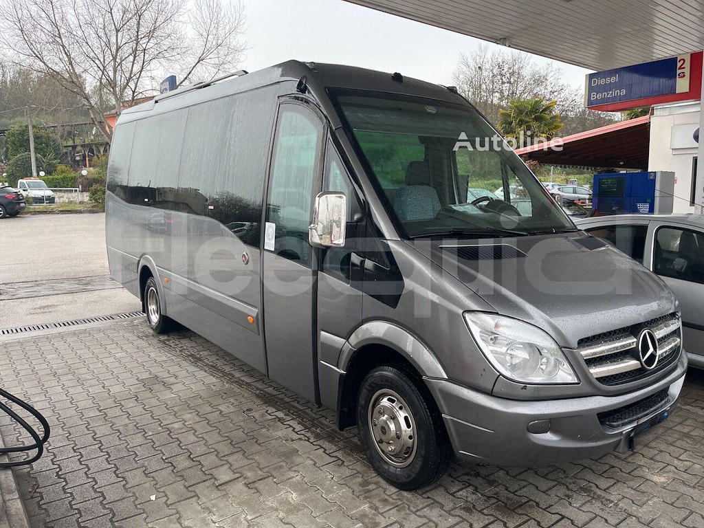Mercedes-Benz Sprinter putnički minibus