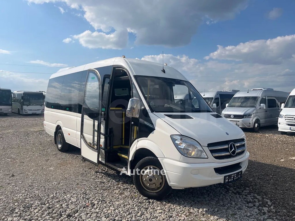 Mercedes-Benz Sprinter putnički minibus