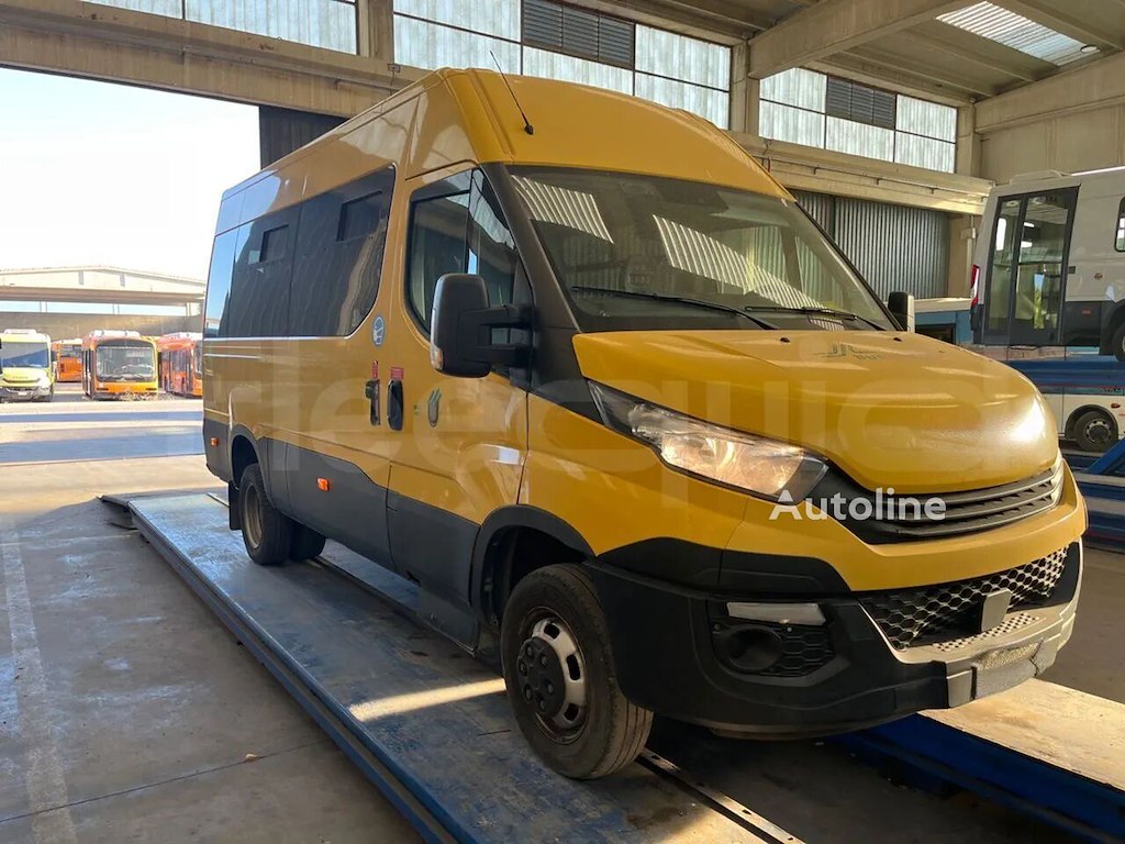 IVECO Daily putnički minibus