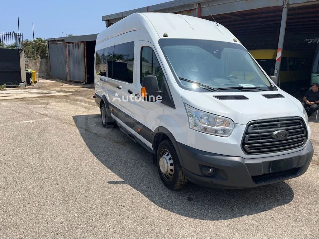 Ford Transit putnički minibus