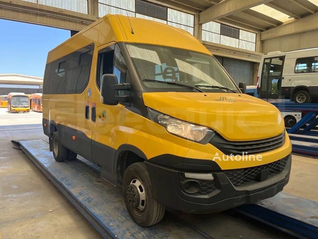 IVECO Daily putnički minibus