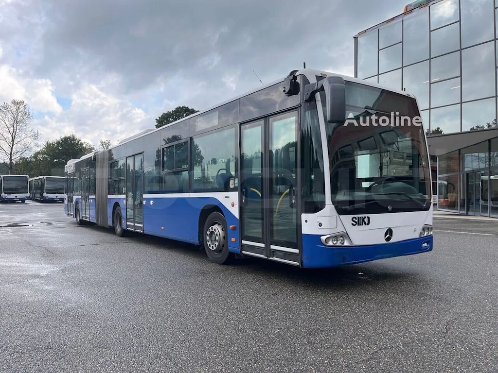Prodaje se Mercedes-Benz Conecto zglobni autobus na aukciji