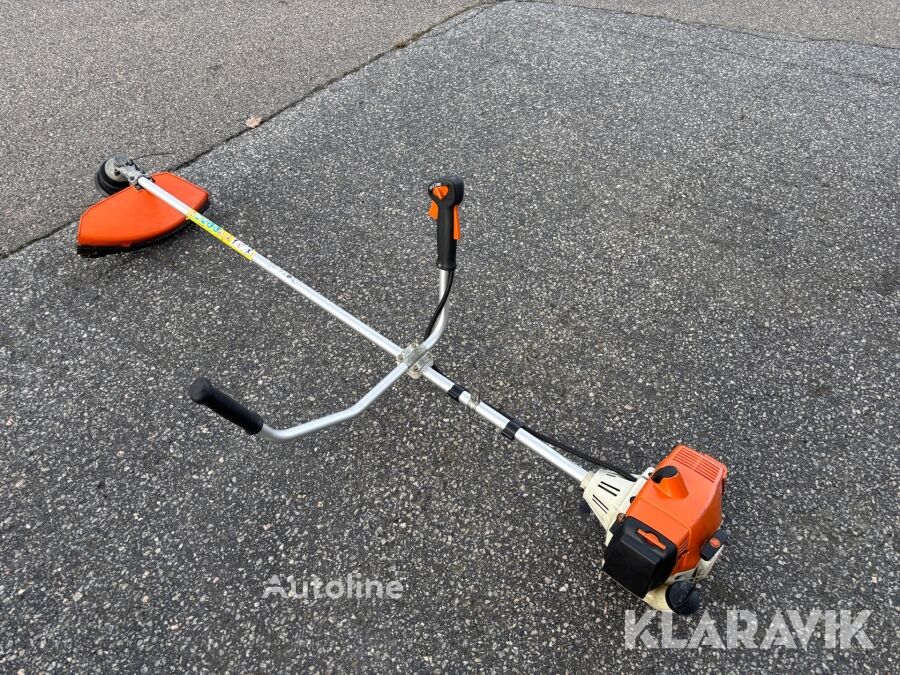 Prodaje se Stihl FS 200 čistač snega na aukciji