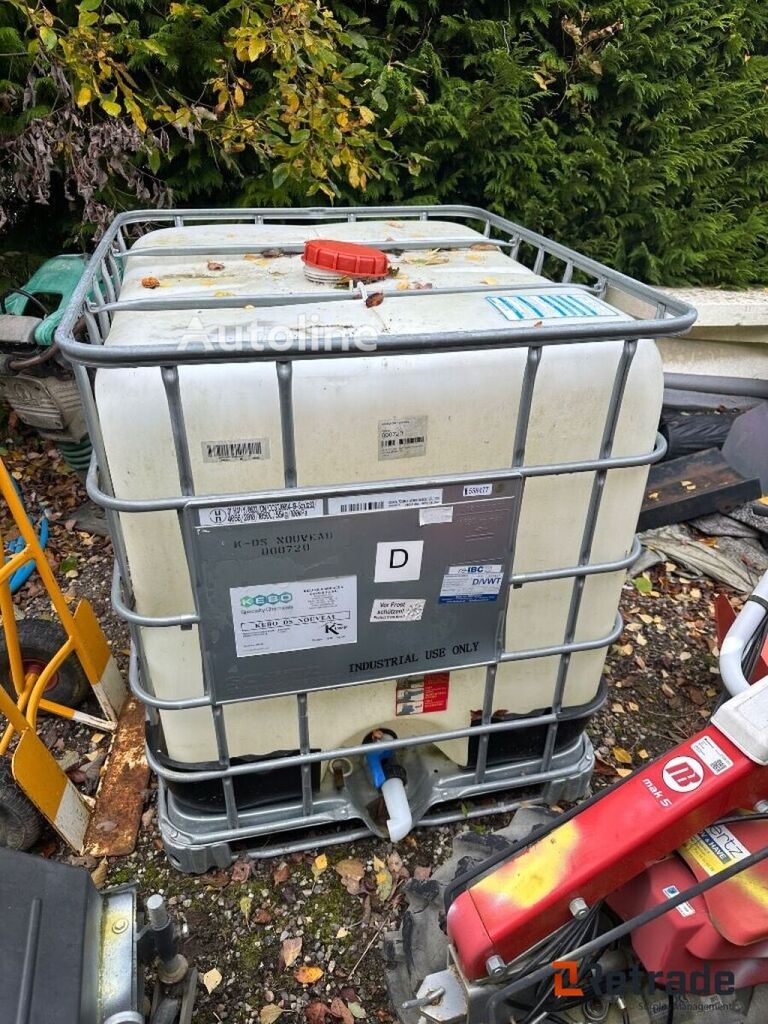 Prodaje se Palletank IBC kontejner na aukciji