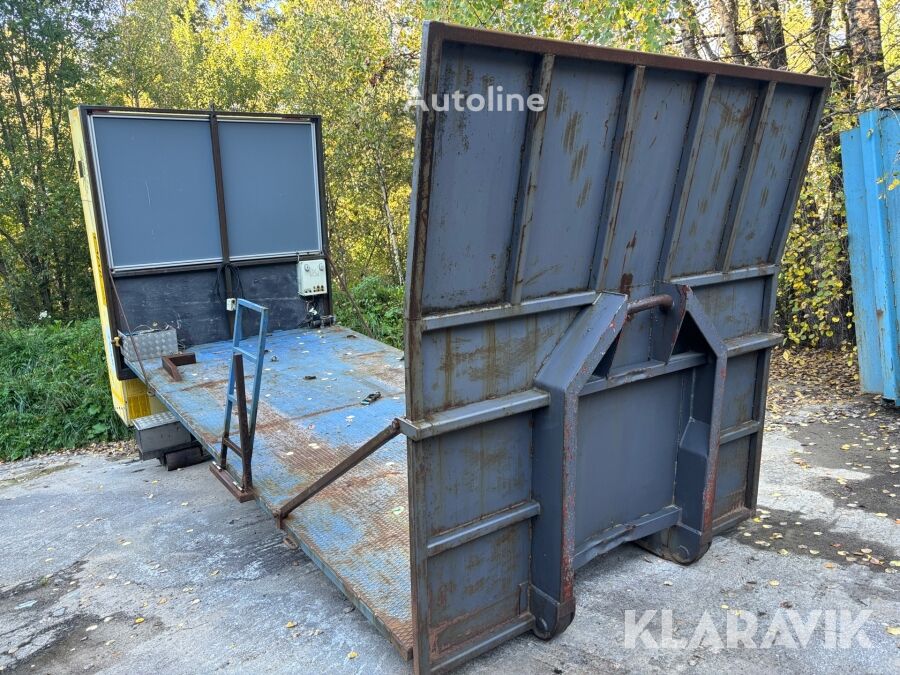 Prodaje se TMA U-mäd 100K karoseriju kipera na aukciji