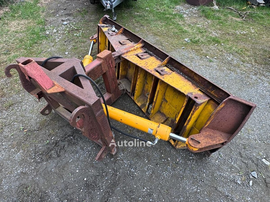 Prodaje se Brøyteskjær til traktor og hjullaster - bredde 2720 mm Volvo BM raonik za sneg na aukciji