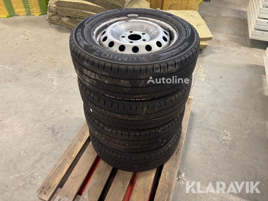Prodaje se Kumho ProTran KC53 točak na aukciji
