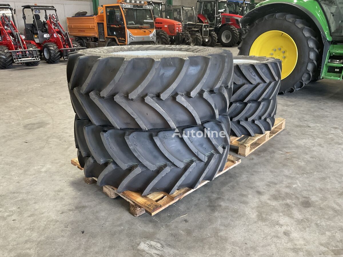Mitas Lindner 540/65-R30 und 440/65R20 felna za kamion