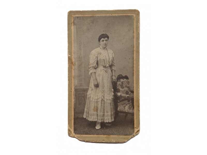 Kartonka, Portret žene, foto M. Dimitrijević, Požarevac