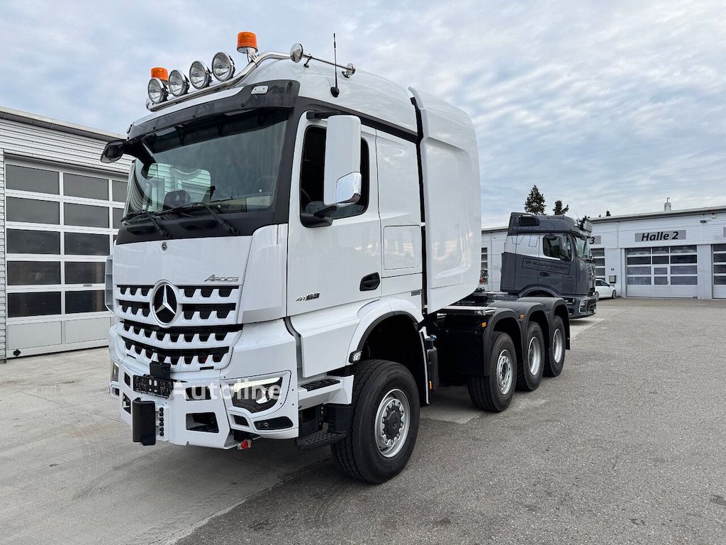 Novi Mercedes-Benz 4163 SLT tegljač
