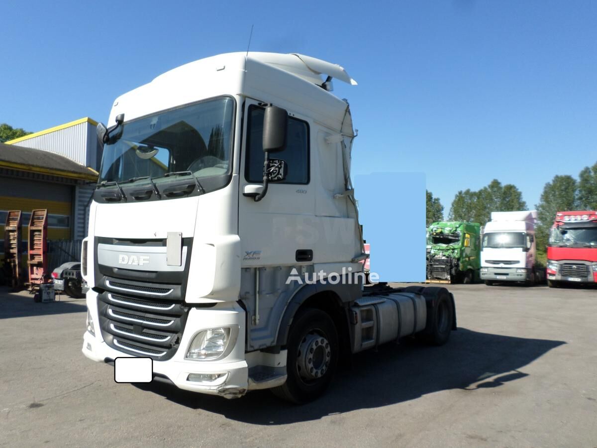 DAF XF 460 tegljač nakon udesa