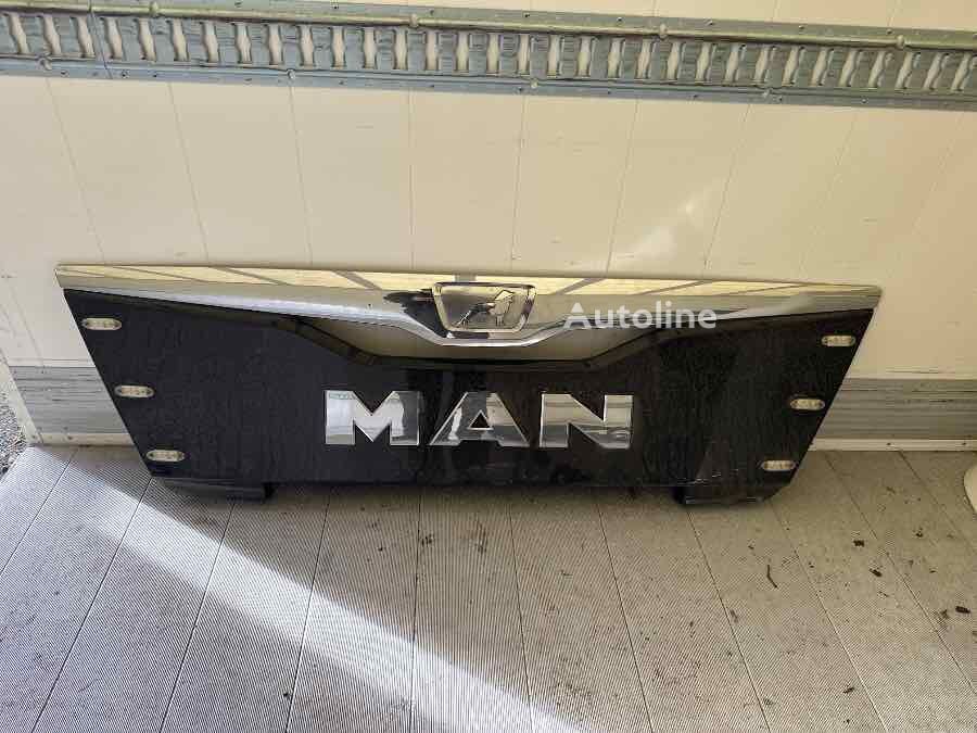 MAN MIDDEL FRONT PANEL 81.61150-6094 oblaganje za kamiona