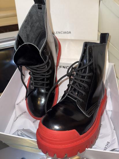 Balenciaga strike boots snizeno%%%%