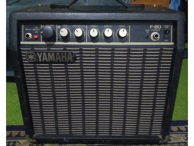 Yamaha F-20