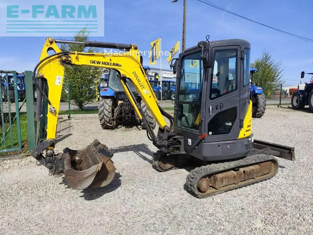 New Holland e26c mini bager