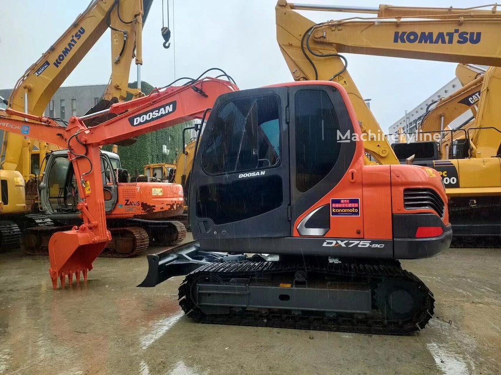 Doosan DX75 midi bager