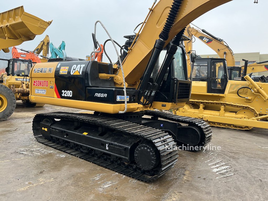 Caterpillar 320D bager guseničar