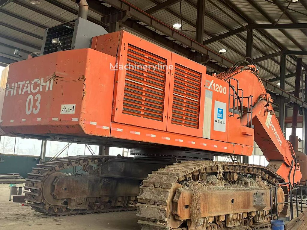 Hitachi EX1200 bager guseničar