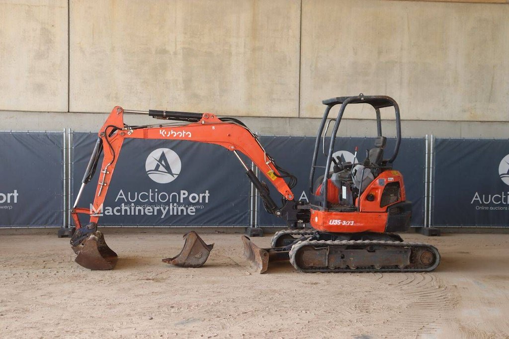 Prodaje se Kubota U35-3a3 mini bager na aukciji