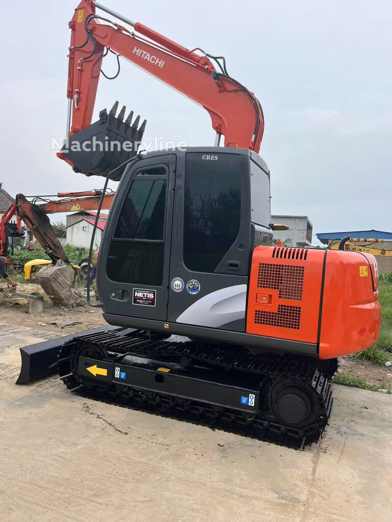 Hitachi ZX70 midi bager