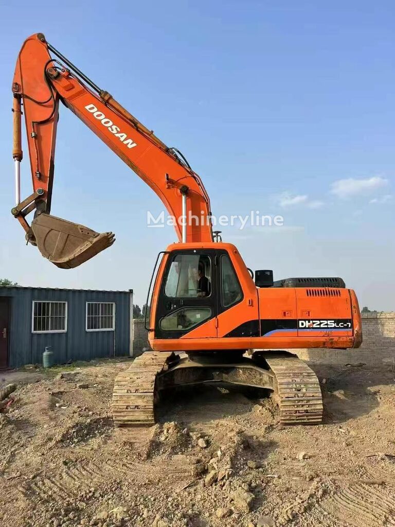 Doosan dh225-7 bager guseničar