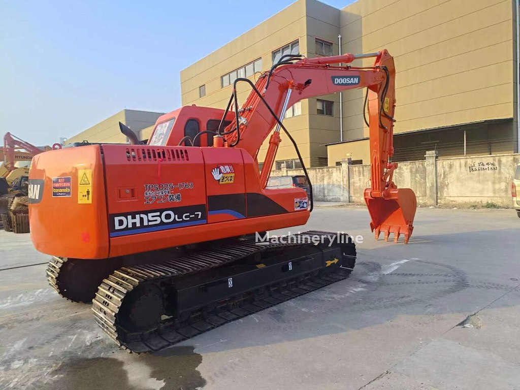 Doosan DH150 bager guseničar