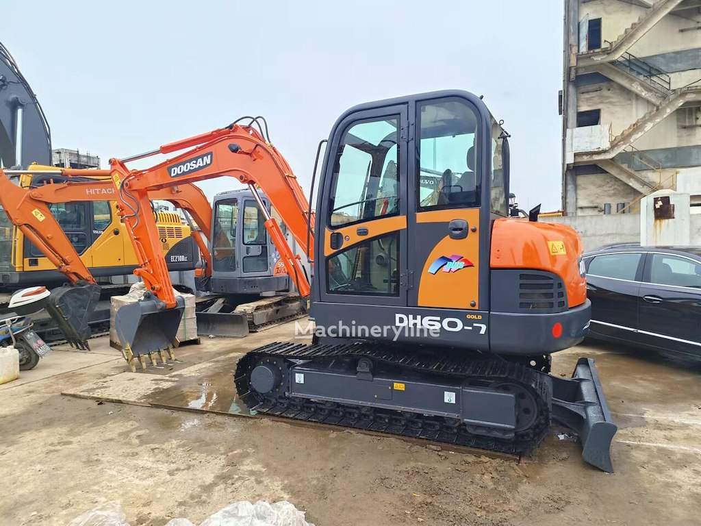 Doosan DH60 mini bager