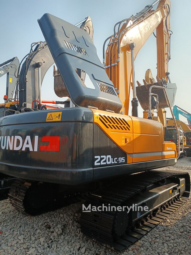 Hyundai R220 bager guseničar