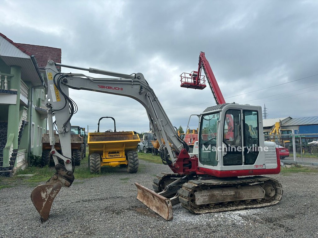 Takeuchi TB175 midi bager