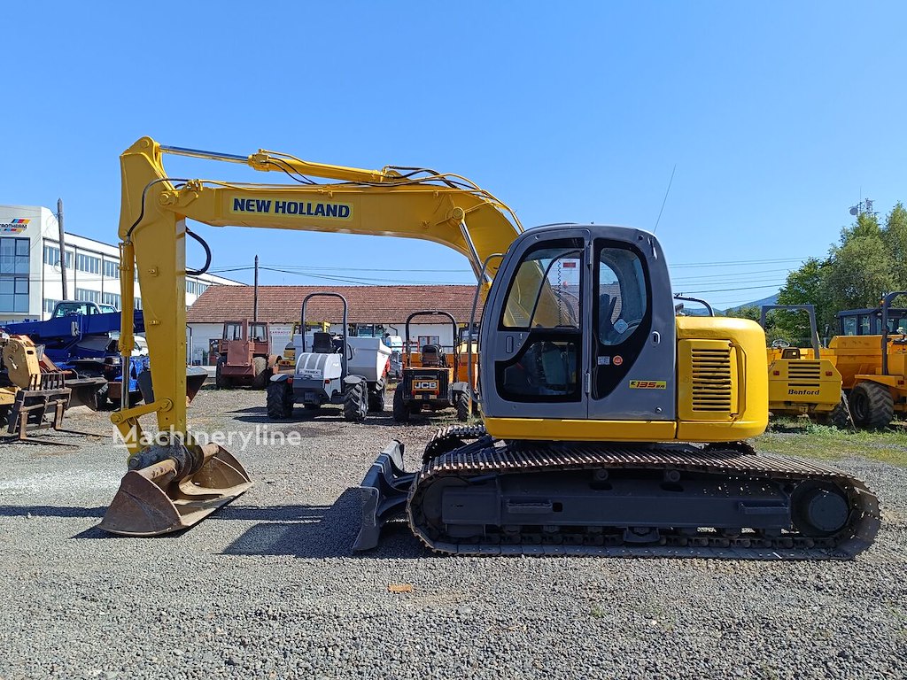 New Holland E135SR bager guseničar