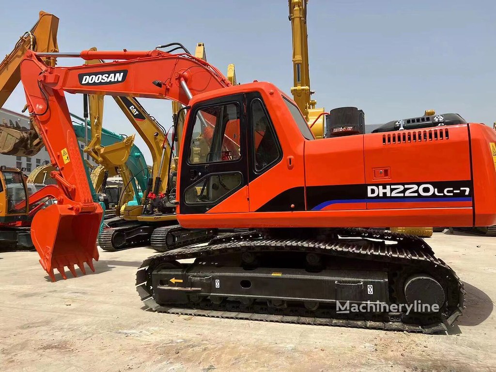 Doosan DH220 bager guseničar