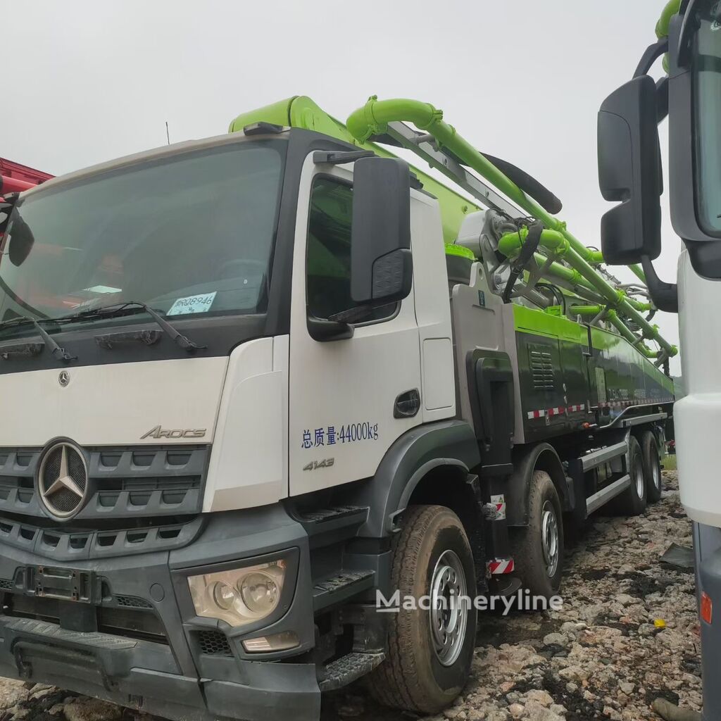 Zoomlion 63X-7RZ na šasiji Mercedes-Benz Arocs 4143 pumpa za beton