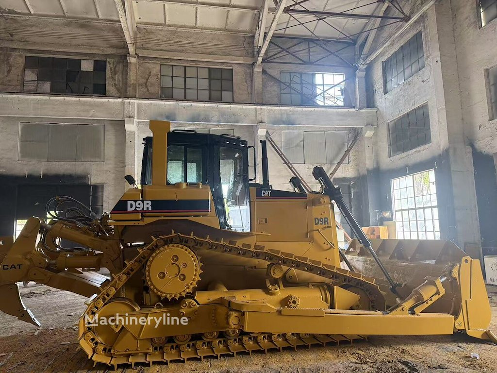 Caterpillar D9R buldožer
