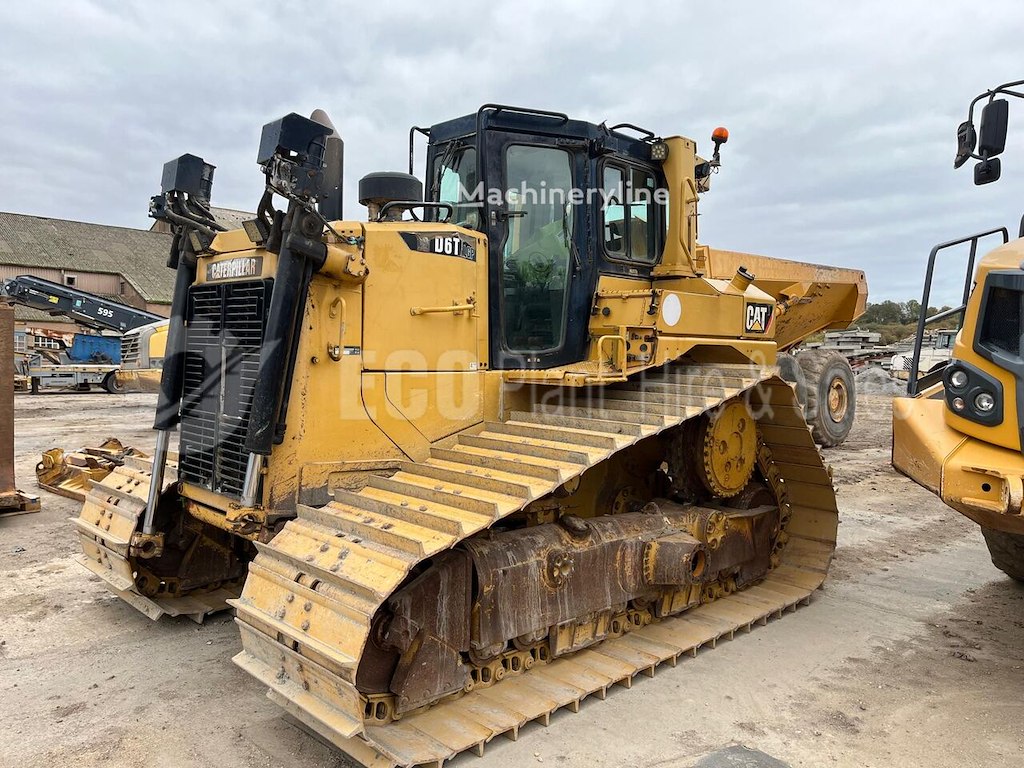 Caterpillar D6T LGP buldožer