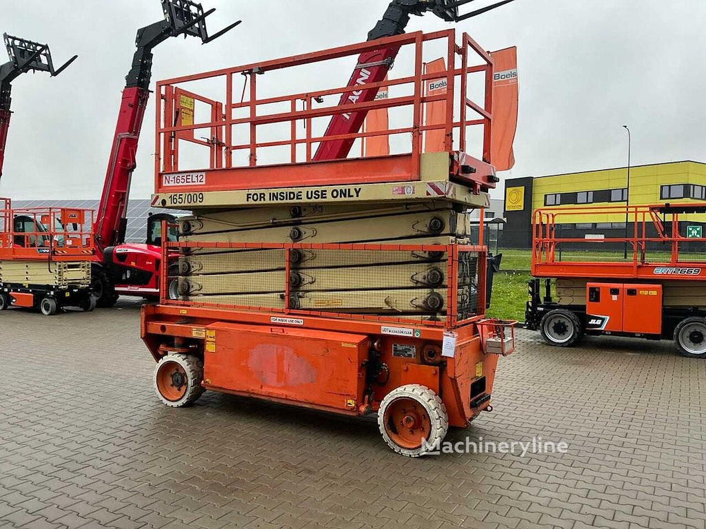 Prodaje se Holland Lift N165EL12 makazastu platformu na aukciji